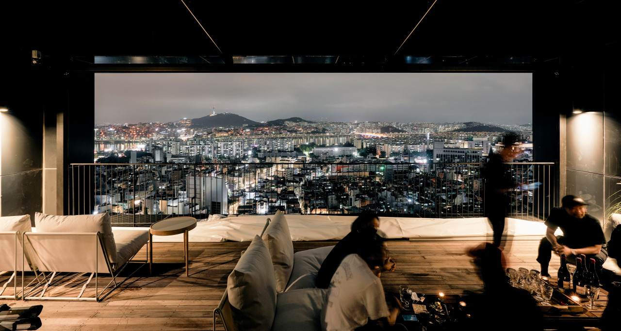 Top 10 Rooftop Bars in Seoul for a Breathtaking Night View - Stay Korea