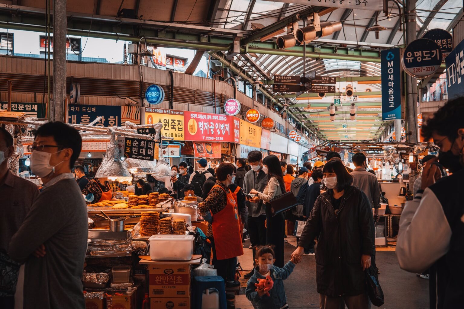 Traditional Markets: A Taste of Seoul